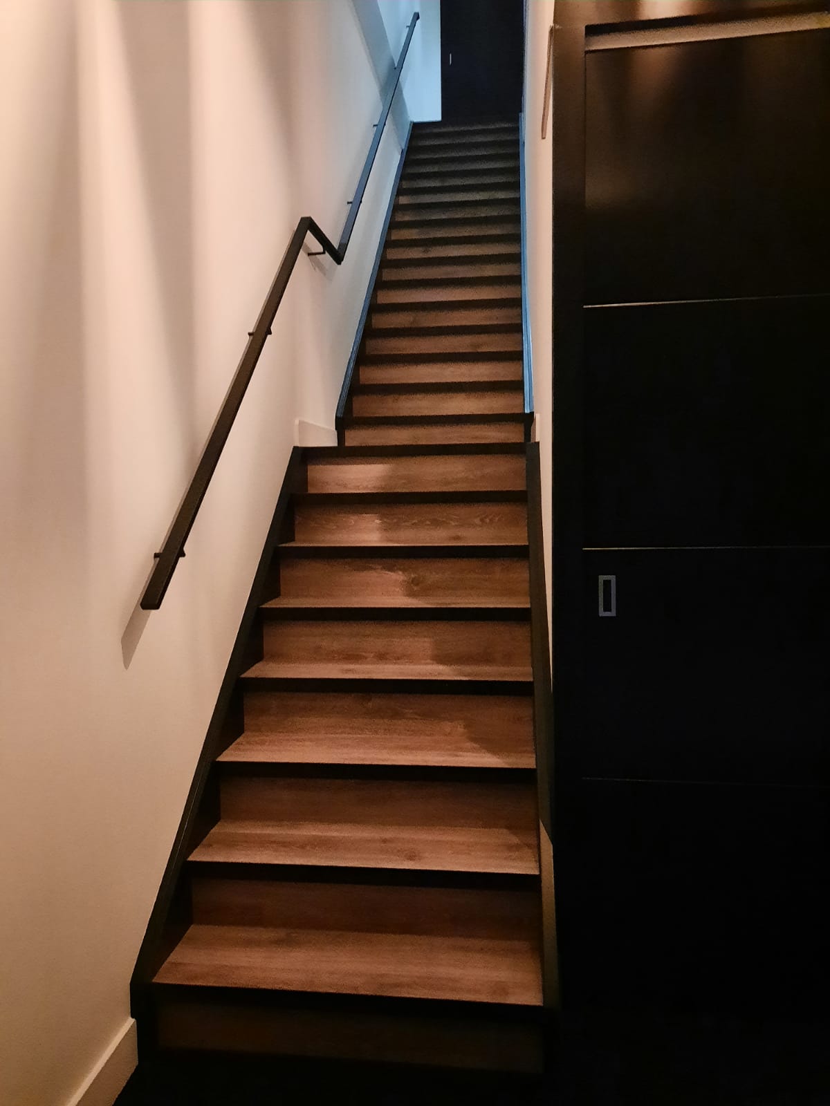 Afwerking trap in woning Ede project – Welmo Metaalbewerking